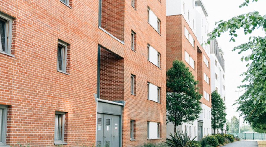 Flexible FTTB Solution for Mid-size Buildings in Middle East ...